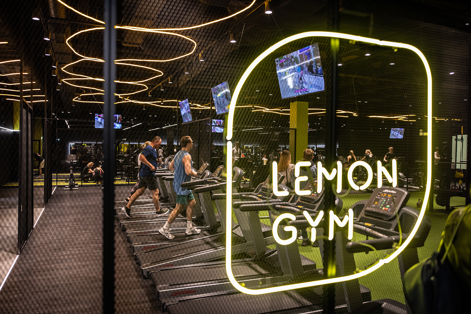 Skanstes klubs svin 1. dzimšanas dienu - Lemon Gym